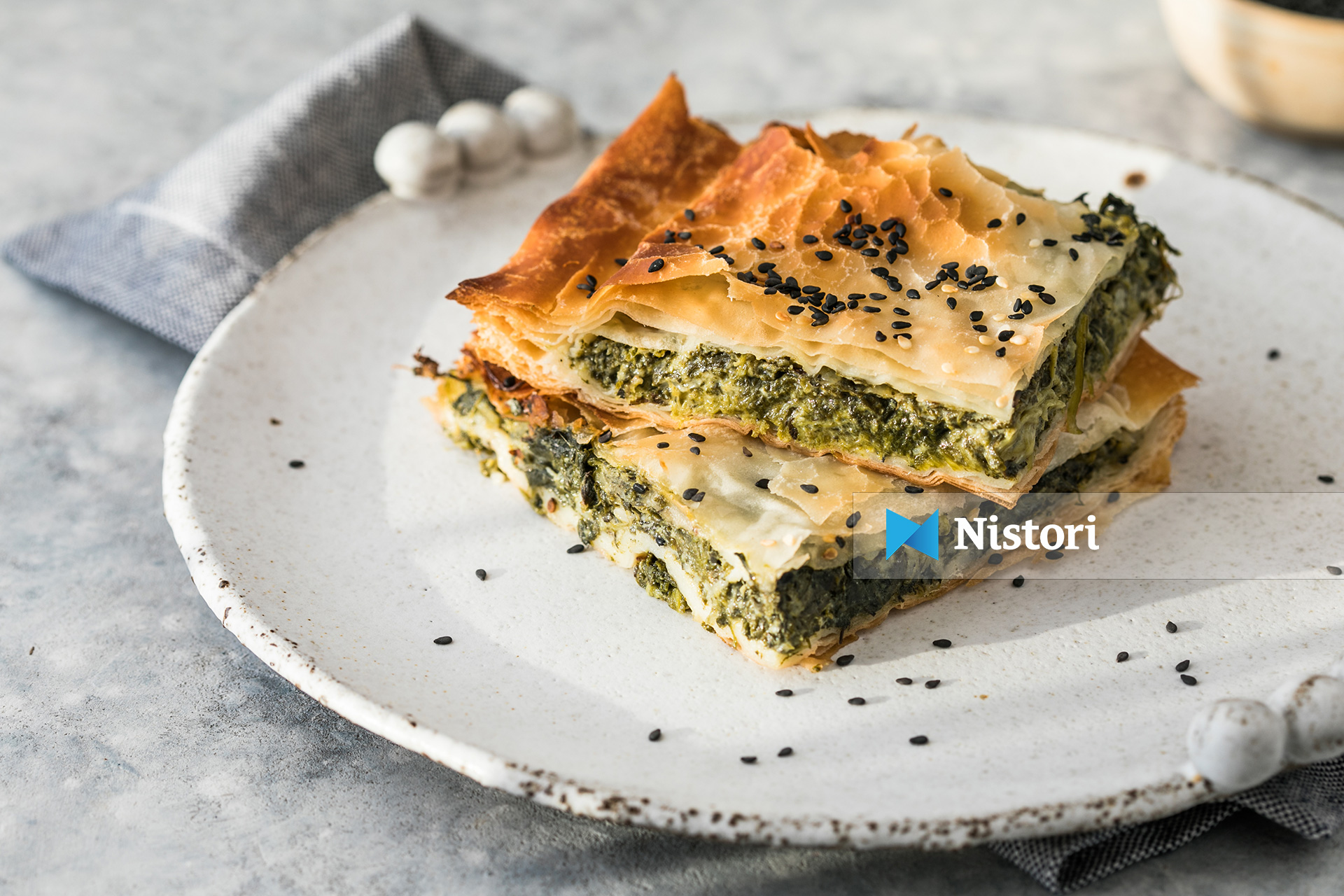 Receta për byrek me spinaq dhe gjizë – Nistori