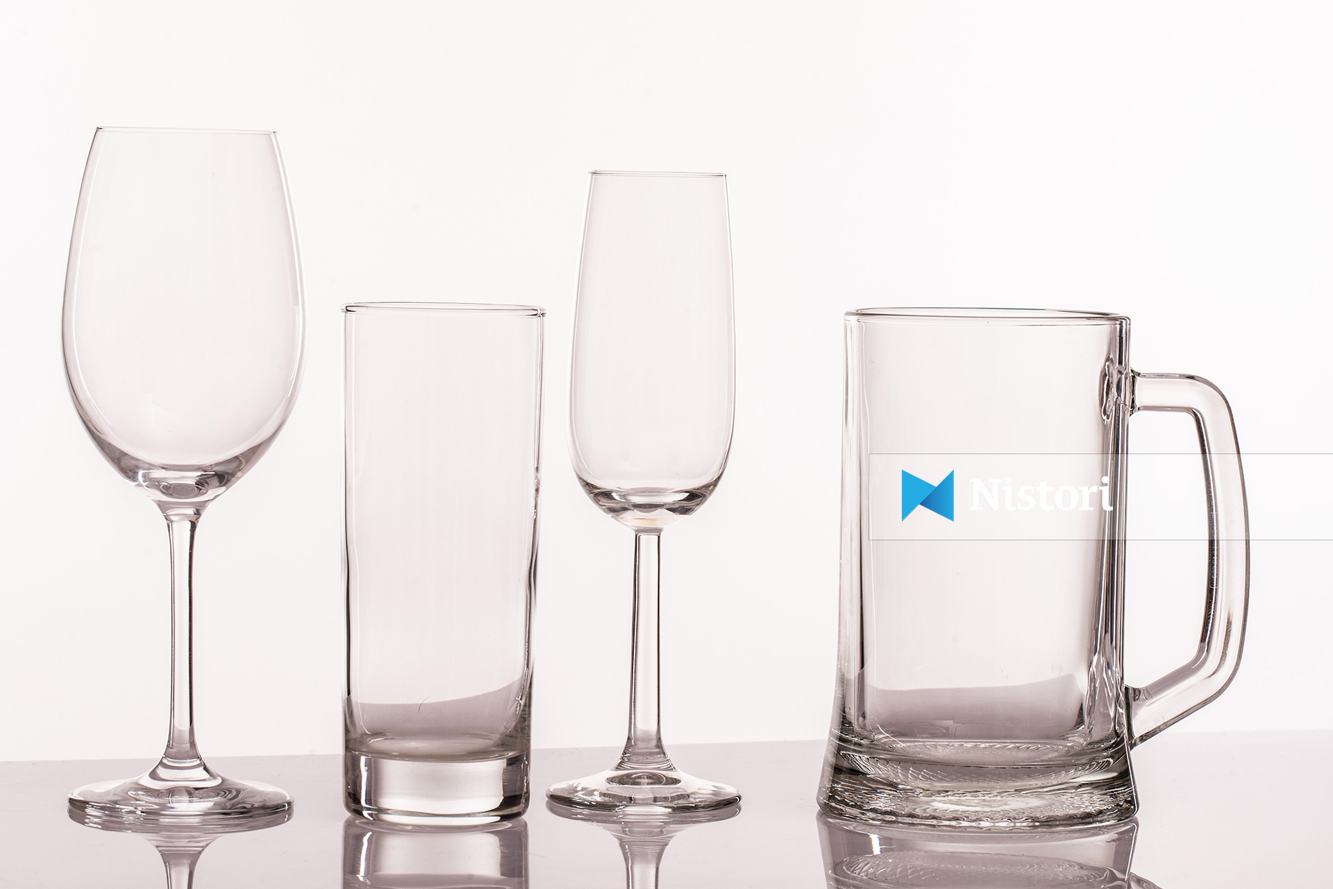 Si t’i lani enët prej qelqi që ato të shkëlqejnë – Nistori