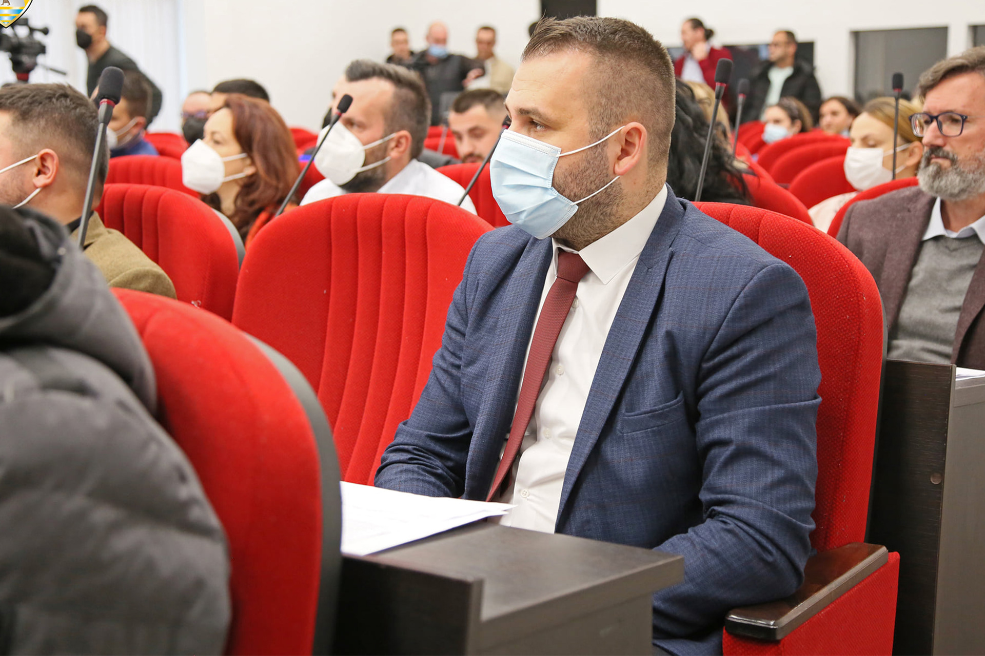 Besar Durmishi u zgjodh kryetar i këshillit komunal të Tetovës me ...