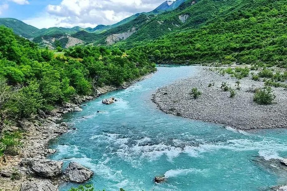 Lumi Vjosa shpallet Park Kombëtar – Nistori